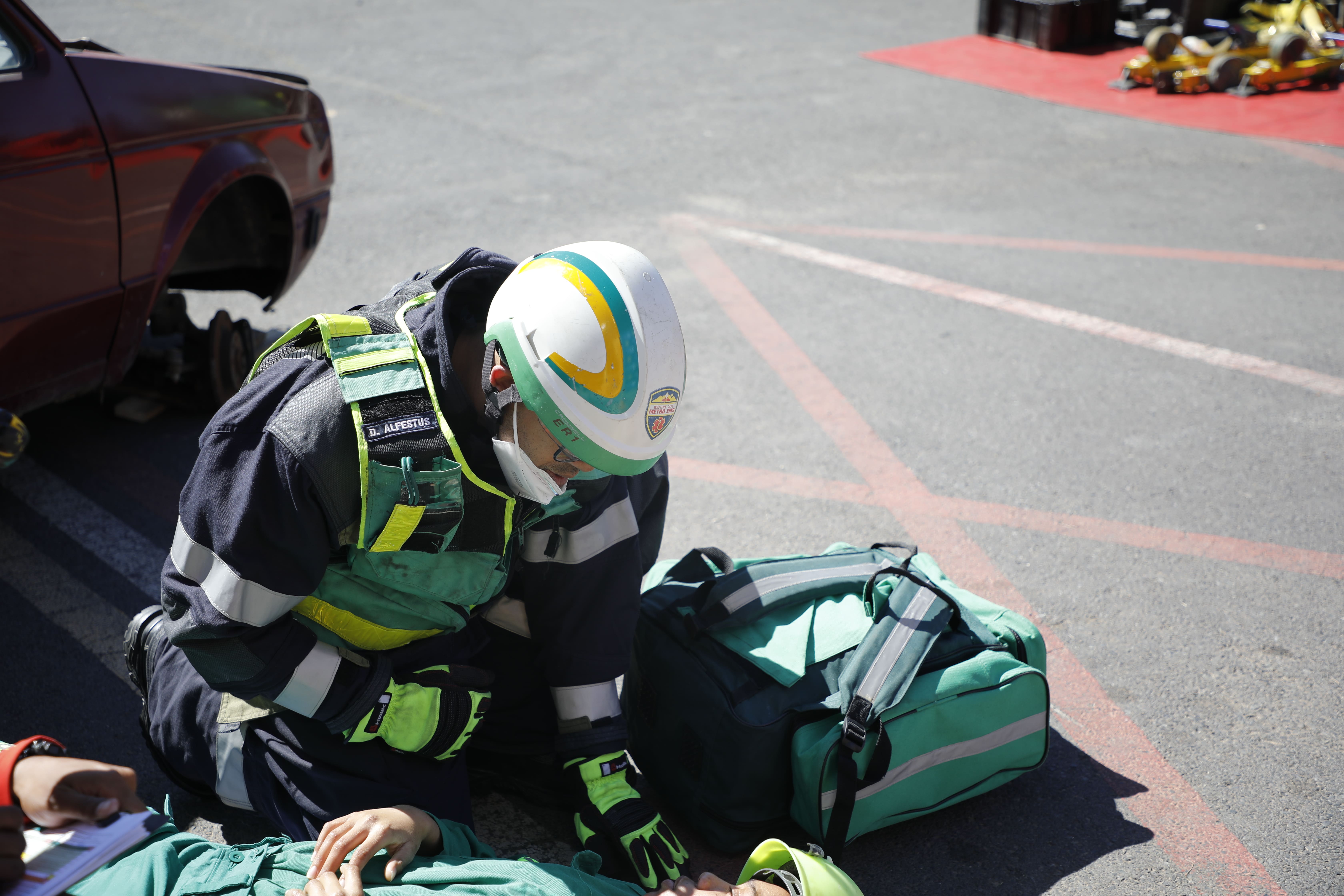 Honouring our heroes on National EMS Day | Western Cape Government